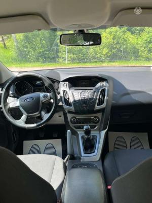 Black Ford Focus 2013 in Trakai, with an engine capacity of 1.00 L and mileage of 229 thousand km for 3699 €, photo 11 on AUTOMOTO.COM.LV
