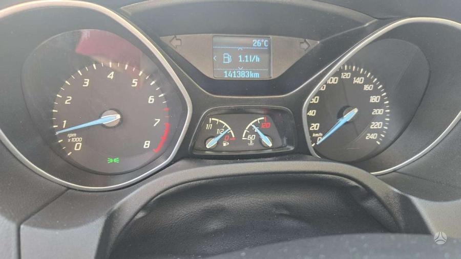Melns Ford Focus 2013 Kauņa, ar dzinēja tilpumu 1.00 L un nobraukumu 141 tūkst. km par 2700 €, foto 9 vietnē AUTOMOTO.COM.LV