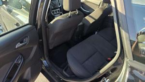 Melns Ford Focus 2013 Kauņa, ar dzinēja tilpumu 1.00 L un nobraukumu 141 tūkst. km par 2700 €, foto 10 vietnē AUTOMOTO.COM.LV