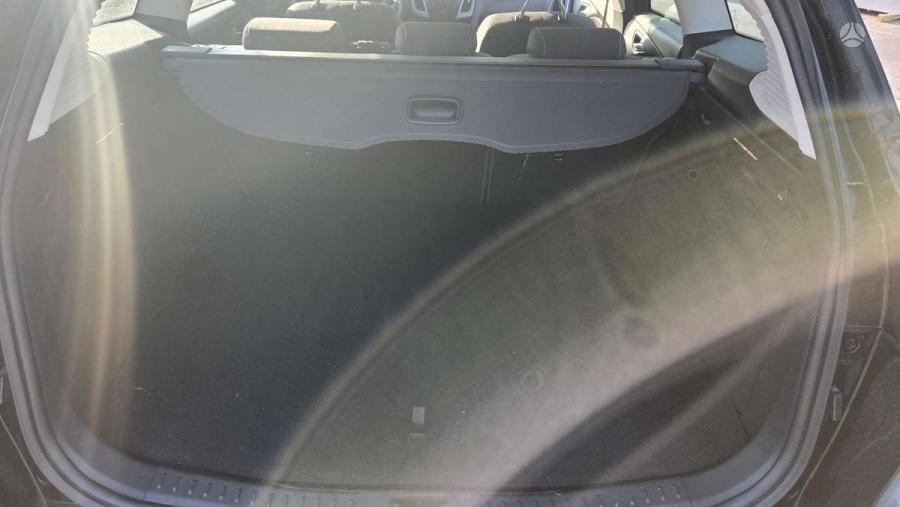 Melns Ford Focus 2013 Kauņa, ar dzinēja tilpumu 1.00 L un nobraukumu 141 tūkst. km par 2700 €, foto 11 vietnē AUTOMOTO.COM.LV
