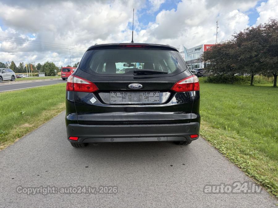 Melns Ford Focus 2013 Viljandi, ar dzinēja tilpumu 1.60 L un nobraukumu 275 tūkst. km par 3990 €, foto 15 vietnē AUTOMOTO.COM.LV