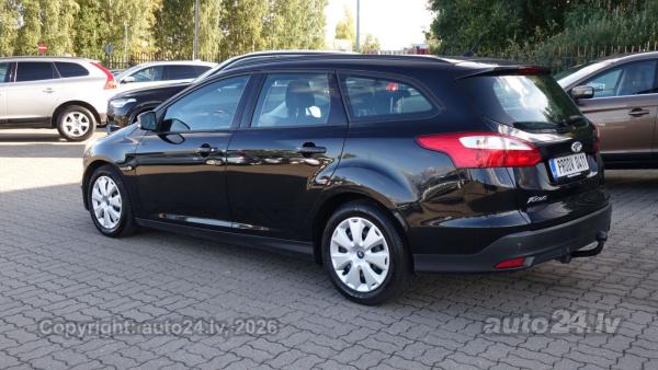 Melns Ford Focus 2013 Tartu, ar dzinēja tilpumu 1.60 L un nobraukumu 274 tūkst. km par 4490 €, foto 4 vietnē AUTOMOTO.COM.LV