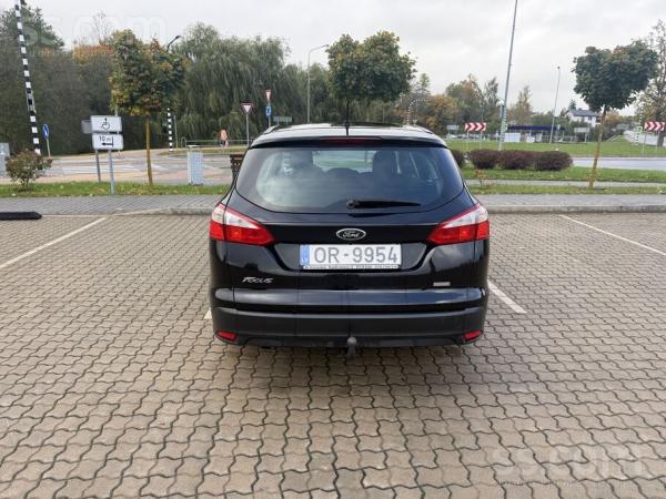 Melns Ford Focus 2013 Saldus, ar dzinēja tilpumu 1.00 L un nobraukumu 168 tūkst. km par 3590 €, foto 9 vietnē AUTOMOTO.COM.LV