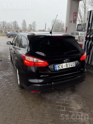 Black Ford Focus 2014 in Riga, with an engine capacity of 1.00 L and mileage of 184 thousand km for 3650 €, photo 2 on AUTOMOTO.COM.LV