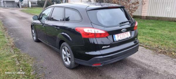Black Ford Focus 2014 in Kedainiai, with an engine capacity of 1.00 L and mileage of 115 thousand km for 3499 €, photo 5 on AUTOMOTO.COM.LV