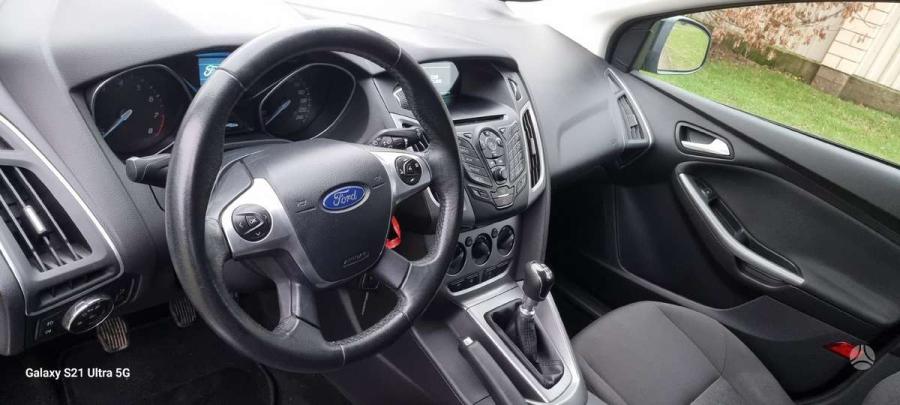 Black Ford Focus 2014 in Kedainiai, with an engine capacity of 1.00 L and mileage of 115 thousand km for 3499 €, photo 13 on AUTOMOTO.COM.LV