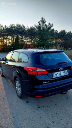 Black Ford Focus 2014 in Kretinga, with an engine capacity of 1.00 L and mileage of 188 thousand km for 3400 €, photo 2 on AUTOMOTO.COM.LV