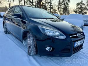 Black Ford Focus 2014 in Riga, with an engine capacity of 2.00 L and mileage of 0 thousand km for 4990 €, photo 3 on AUTOMOTO.COM.LV