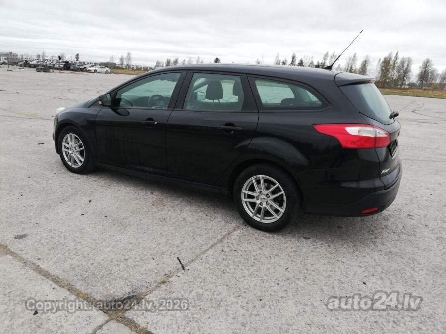 Melns Ford Focus 2014 Tartu, ar dzinēja tilpumu 1.60 L un nobraukumu 228 tūkst. km par 4499 €, foto 3 vietnē AUTOMOTO.COM.LV