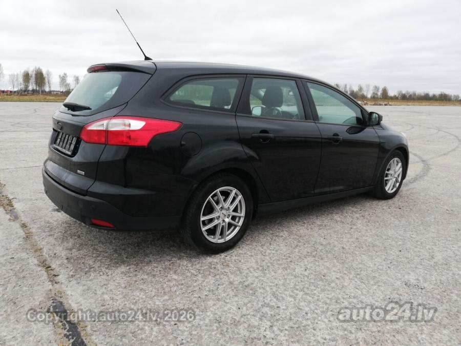 Melns Ford Focus 2014 Tartu, ar dzinēja tilpumu 1.60 L un nobraukumu 228 tūkst. km par 4499 €, foto 4 vietnē AUTOMOTO.COM.LV