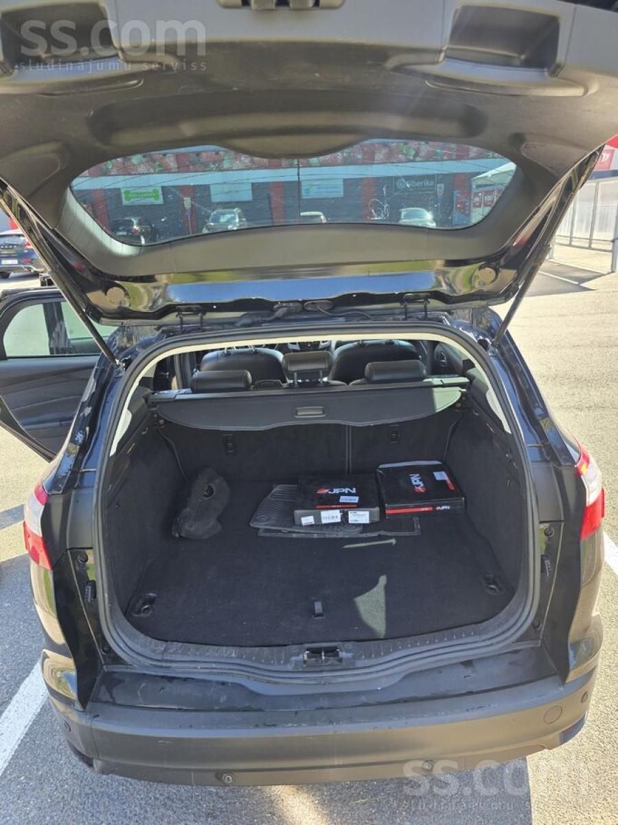 Black Ford Focus 2014 in Riga, with an engine capacity of 1.00 L and mileage of 186 thousand km for 3400 €, photo 11 on AUTOMOTO.COM.LV