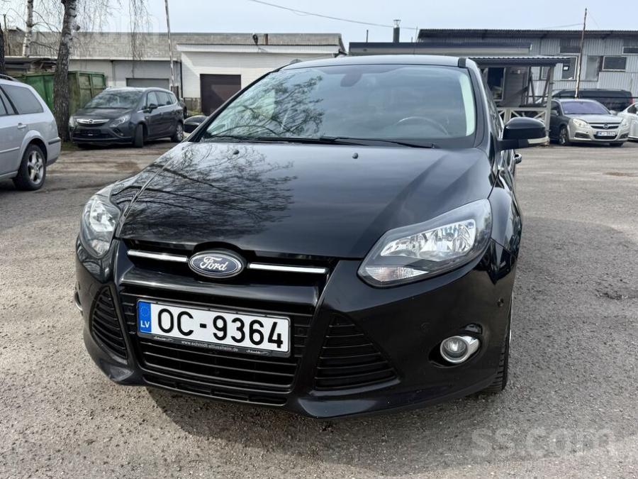 Black Ford Focus 2014 in Riga, with an engine capacity of 2.00 L and mileage of 0 thousand km for 4790 €, photo 6 on AUTOMOTO.COM.LV
