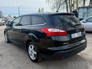 Black Ford Focus 2014 in Riga, with an engine capacity of 2.00 L and mileage of 0 thousand km for 4790 €, photo 9 on AUTOMOTO.COM.LV