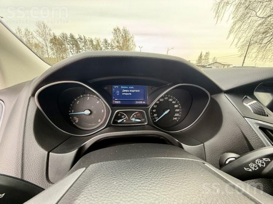 Black Ford Focus 2014 in Riga, with an engine capacity of 2.00 L and mileage of 0 thousand km for 4790 €, photo 22 on AUTOMOTO.COM.LV