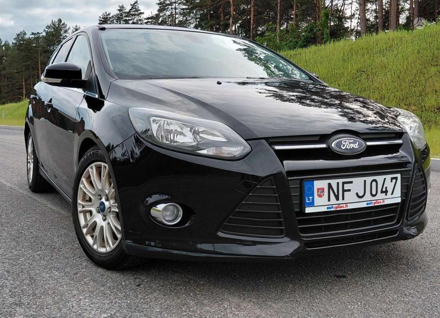 Black Ford Focus 2014 in Kaunas, with an engine capacity of 1.56 L and mileage of 302 thousand km for 4500 €, photo 5 on AUTOMOTO.COM.LV