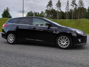Black Ford Focus 2014 in Kaunas, with an engine capacity of 1.56 L and mileage of 302 thousand km for 4500 €, photo 7 on AUTOMOTO.COM.LV
