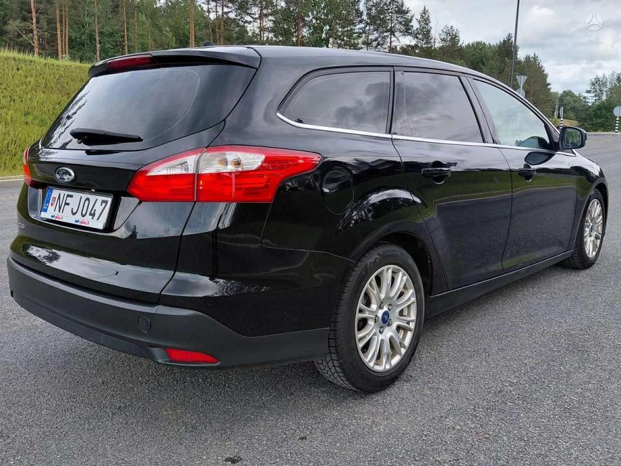 Black Ford Focus 2014 in Kaunas, with an engine capacity of 1.56 L and mileage of 302 thousand km for 4500 €, photo 8 on AUTOMOTO.COM.LV