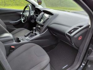 Black Ford Focus 2014 in Kaunas, with an engine capacity of 1.56 L and mileage of 302 thousand km for 4500 €, photo 23 on AUTOMOTO.COM.LV