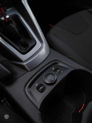 Black Ford Focus 2014 in Kaunas, with an engine capacity of 1.56 L and mileage of 302 thousand km for 4500 €, photo 26 on AUTOMOTO.COM.LV