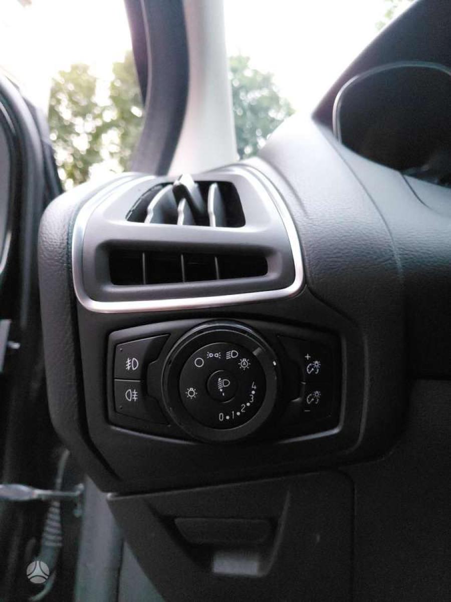 Black Ford Focus 2014 in Kaunas, with an engine capacity of 1.56 L and mileage of 302 thousand km for 3900 €, photo 23 on AUTOMOTO.COM.LV