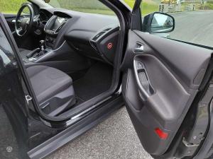 Black Ford Focus 2014 in Kaunas, with an engine capacity of 1.56 L and mileage of 302 thousand km for 3900 €, photo 31 on AUTOMOTO.COM.LV