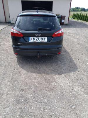 Melns Ford Focus 2014 Panevēža, ar dzinēja tilpumu 1.56 L un nobraukumu 427 tūkst. km par 3300 €, foto 4 vietnē AUTOMOTO.COM.LV