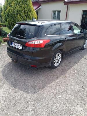 Melns Ford Focus 2014 Panevēža, ar dzinēja tilpumu 1.56 L un nobraukumu 427 tūkst. km par 3300 €, foto 6 vietnē AUTOMOTO.COM.LV