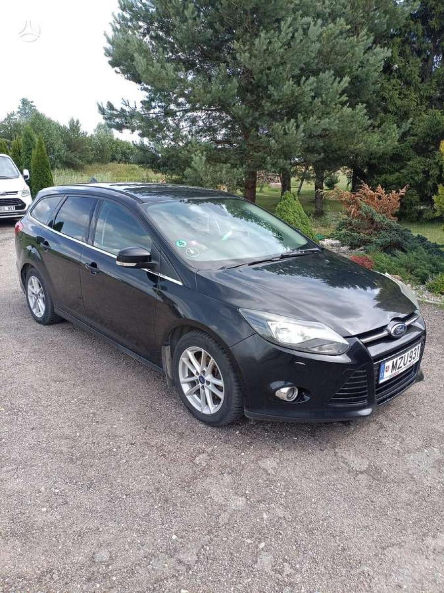 Melns Ford Focus 2014 Panevēža, ar dzinēja tilpumu 1.56 L un nobraukumu 427 tūkst. km par 3300 €, foto 7 vietnē AUTOMOTO.COM.LV