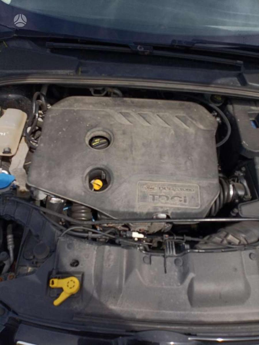 Melns Ford Focus 2014 Panevēža, ar dzinēja tilpumu 1.56 L un nobraukumu 427 tūkst. km par 3300 €, foto 10 vietnē AUTOMOTO.COM.LV