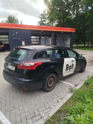 Melns Ford Focus 2014 Rīga, ar dzinēja tilpumu 1.60 L un nobraukumu 670 tūkst. km par 1350 €, foto 4 vietnē AUTOMOTO.COM.LV