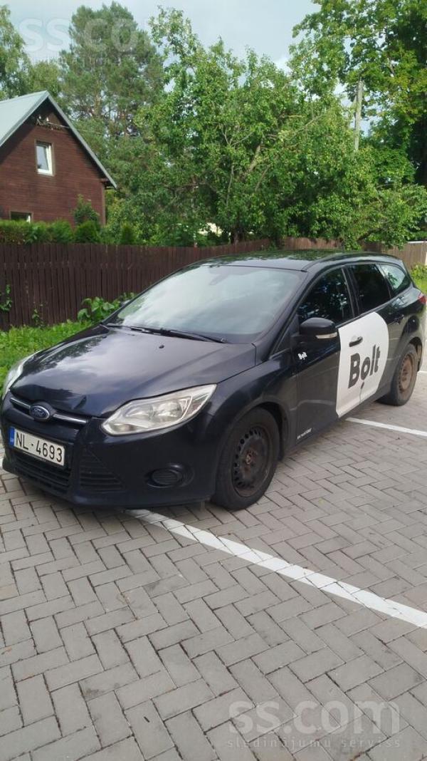 Melns Ford Focus 2014 Rīga, ar dzinēja tilpumu 1.60 L un nobraukumu 670 tūkst. km par 1350 €, foto 4 vietnē AUTOMOTO.COM.LV
