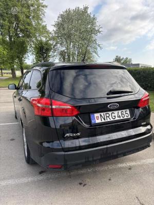 Black Ford Focus 2014 in Prienai, with an engine capacity of 1.00 L and mileage of 208 thousand km for 3500 €, photo 4 on AUTOMOTO.COM.LV