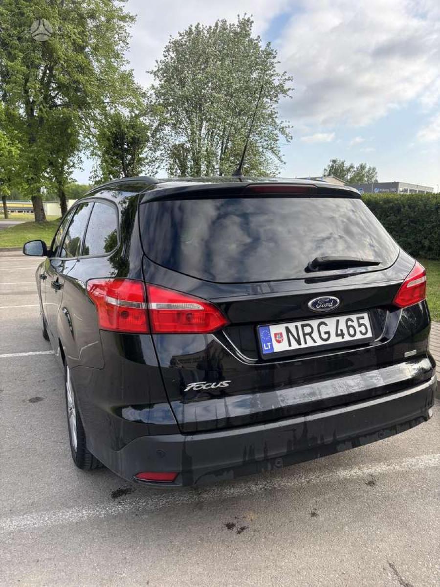 Black Ford Focus 2014 in Prienai, with an engine capacity of 1.00 L and mileage of 208 thousand km for 3500 €, photo 4 on AUTOMOTO.COM.LV