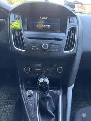 Black Ford Focus 2014 in Prienai, with an engine capacity of 1.00 L and mileage of 208 thousand km for 3500 €, photo 8 on AUTOMOTO.COM.LV