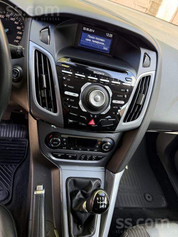 Black Ford Focus 2014 in Riga, with an engine capacity of 1.00 L and mileage of 185 thousand km for 3100 €, photo 4 on AUTOMOTO.COM.LV
