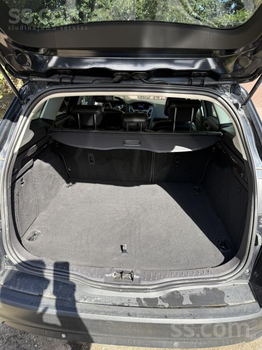 Melns Ford Focus 2014 Rīga, ar dzinēja tilpumu 1.00 L un nobraukumu 185 tūkst. km par 3100 €, foto 7 vietnē AUTOMOTO.COM.LV