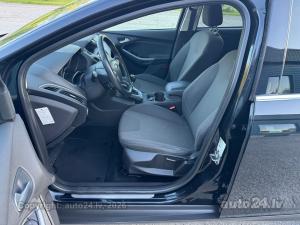 Melns Ford Focus 2014 Rapla, ar dzinēja tilpumu 1.60 L un nobraukumu 233 tūkst. km par 5500 €, foto 10 vietnē AUTOMOTO.COM.LV