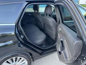 Melns Ford Focus 2014 Rapla, ar dzinēja tilpumu 1.60 L un nobraukumu 233 tūkst. km par 5500 €, foto 14 vietnē AUTOMOTO.COM.LV