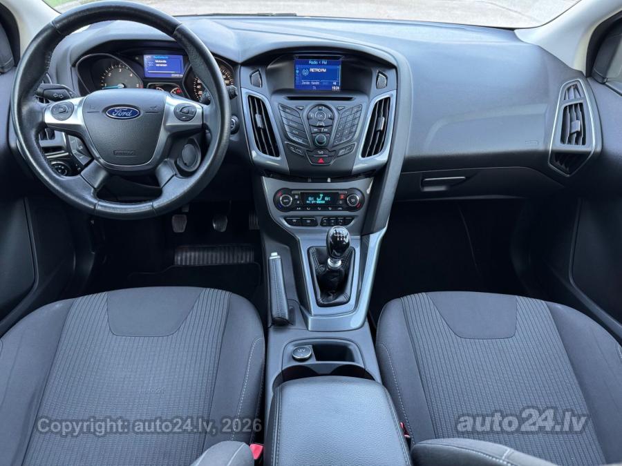 Melns Ford Focus 2014 Rapla, ar dzinēja tilpumu 1.60 L un nobraukumu 233 tūkst. km par 5500 €, foto 15 vietnē AUTOMOTO.COM.LV