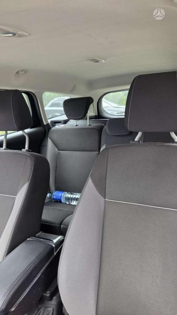 Melns Ford Focus 2014 Viļņa, ar dzinēja tilpumu 1.00 L un nobraukumu 134 tūkst. km par 3499 €, foto 8 vietnē AUTOMOTO.COM.LV
