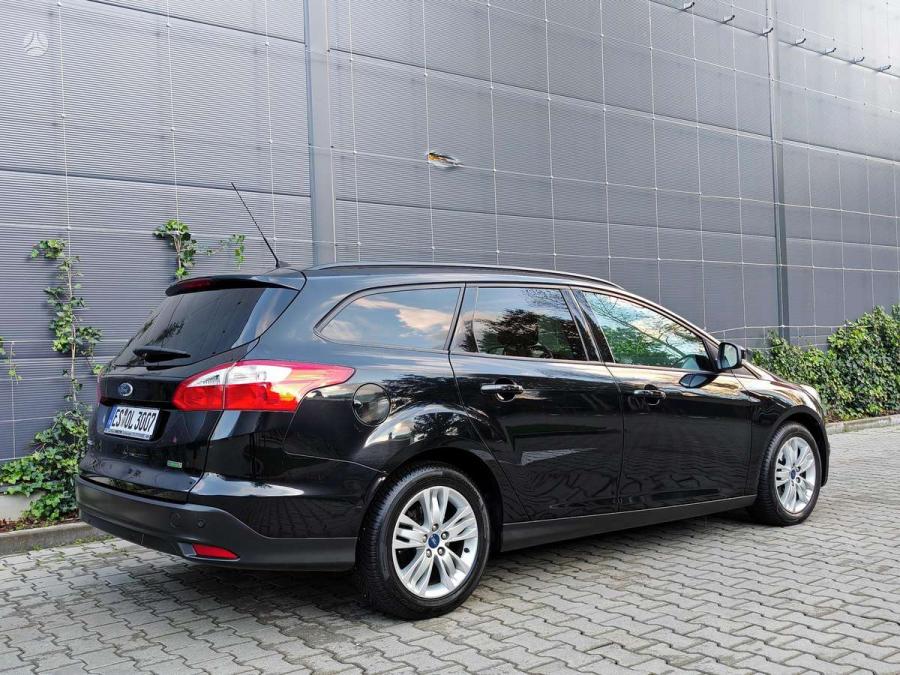 Melns Ford Focus 2014 Klaipėda, ar dzinēja tilpumu 1.00 L un nobraukumu 200 tūkst. km par 2999 €, foto 4 vietnē AUTOMOTO.COM.LV