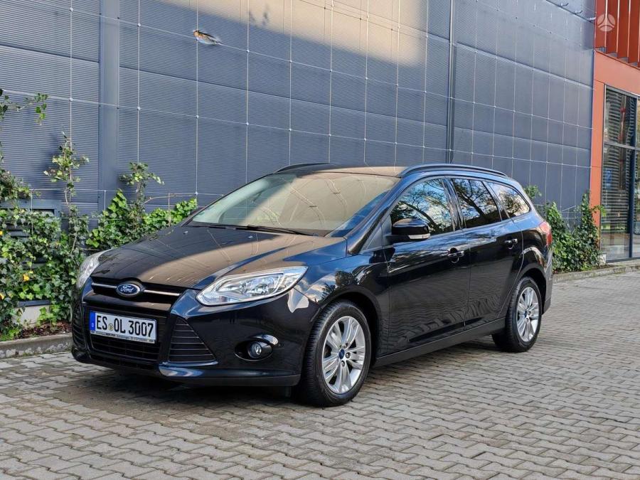 Melns Ford Focus 2014 Klaipėda, ar dzinēja tilpumu 1.00 L un nobraukumu 200 tūkst. km par 2999 €, foto 10 vietnē AUTOMOTO.COM.LV