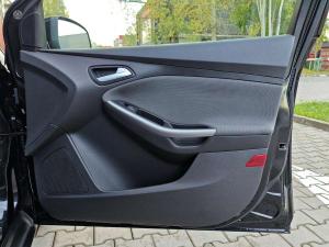 Melns Ford Focus 2014 Klaipėda, ar dzinēja tilpumu 1.00 L un nobraukumu 200 tūkst. km par 2999 €, foto 15 vietnē AUTOMOTO.COM.LV