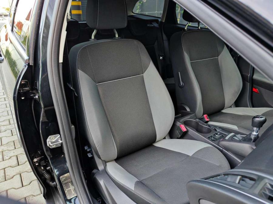 Melns Ford Focus 2014 Klaipėda, ar dzinēja tilpumu 1.00 L un nobraukumu 200 tūkst. km par 2999 €, foto 16 vietnē AUTOMOTO.COM.LV