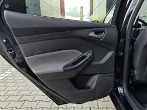 Melns Ford Focus 2014 Klaipėda, ar dzinēja tilpumu 1.00 L un nobraukumu 200 tūkst. km par 2999 €, foto 21 vietnē AUTOMOTO.COM.LV
