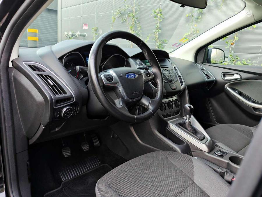 Melns Ford Focus 2014 Klaipėda, ar dzinēja tilpumu 1.00 L un nobraukumu 200 tūkst. km par 2999 €, foto 26 vietnē AUTOMOTO.COM.LV