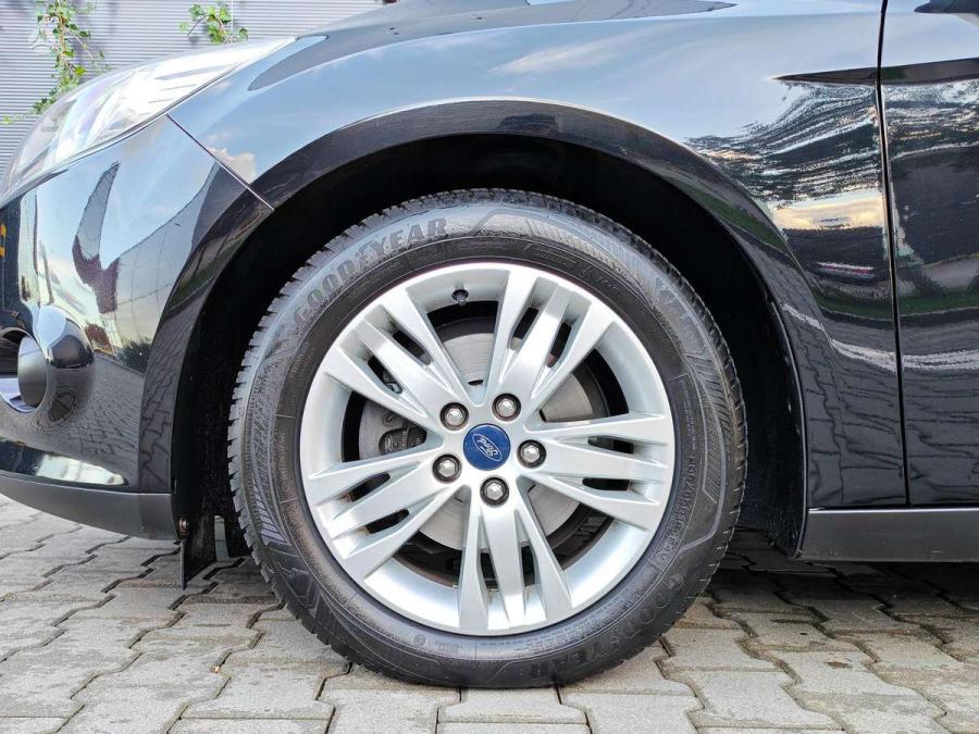 Melns Ford Focus 2014 Klaipėda, ar dzinēja tilpumu 1.00 L un nobraukumu 200 tūkst. km par 2999 €, foto 34 vietnē AUTOMOTO.COM.LV