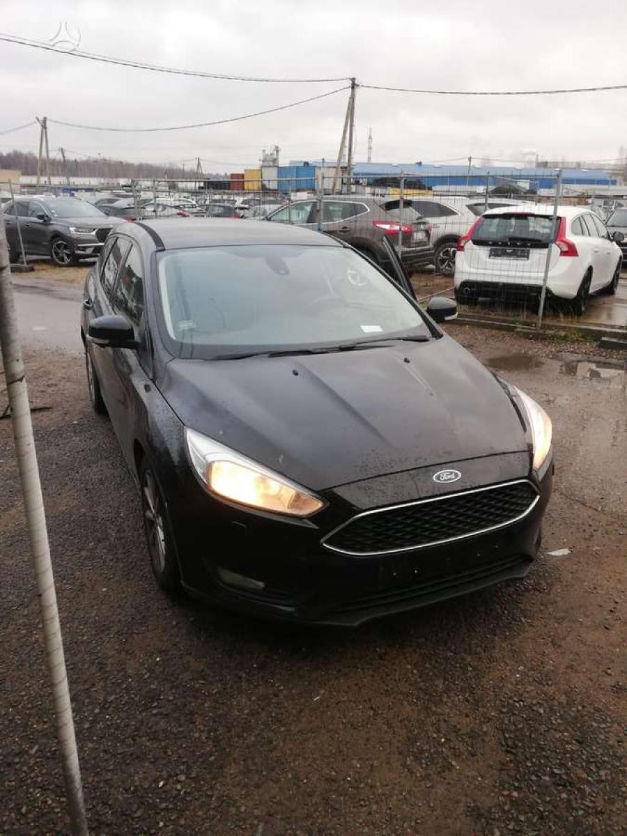 Black Ford Focus 2015 in Kaunas, with an engine capacity of 1.50 L and mileage of 306 thousand km for 2650 €, photo 5 on AUTOMOTO.COM.LV