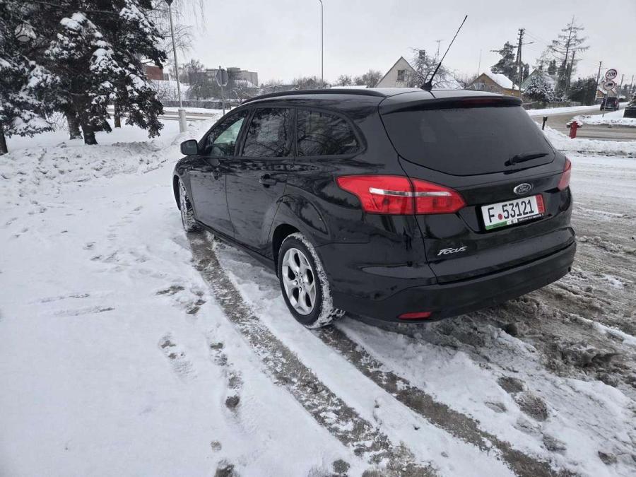 Melns Ford Focus 2015 Marijampole, ar dzinēja tilpumu 1.50 L un nobraukumu 195 tūkst. km par 5399 €, foto 8 vietnē AUTOMOTO.COM.LV