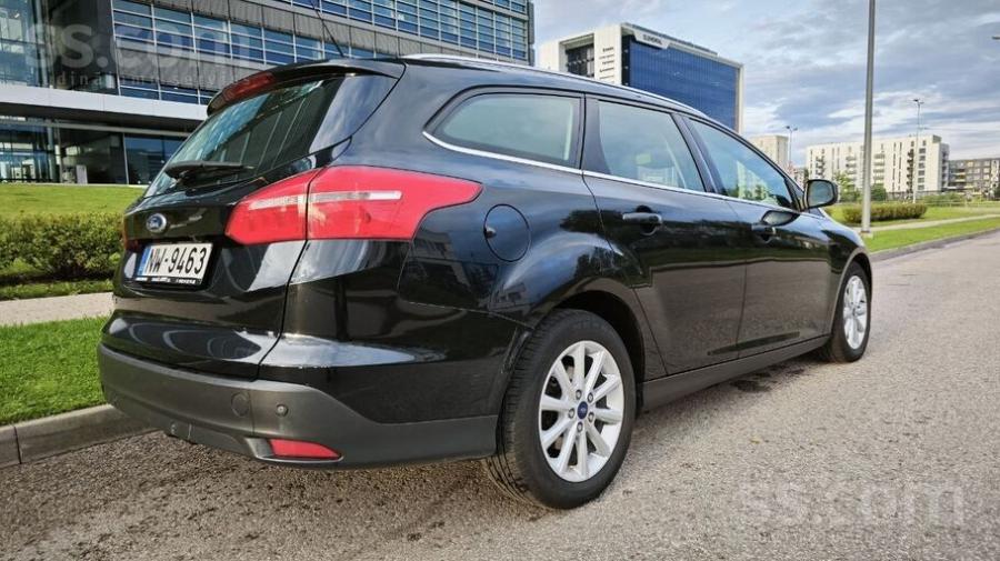 Melns Ford Focus 2015 Rīga, ar dzinēja tilpumu 1.50 L un nobraukumu 206 tūkst. km par 3800 €, foto 4 vietnē AUTOMOTO.COM.LV
